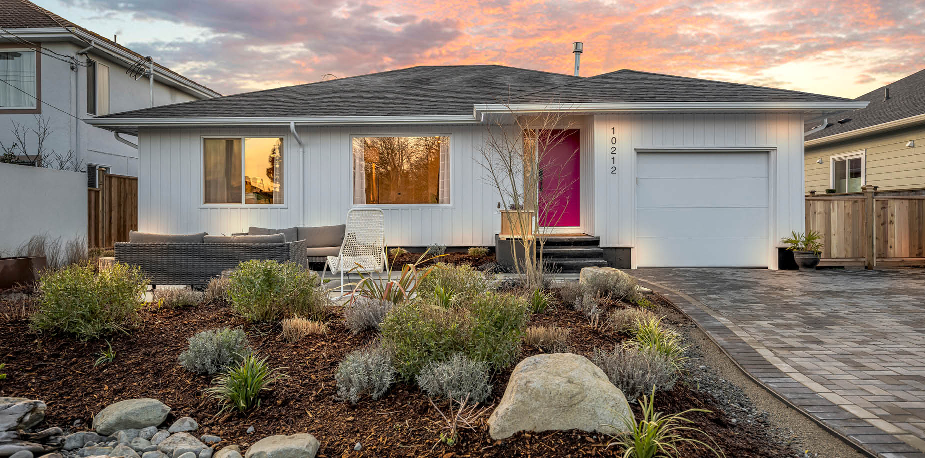 SEASIDE HOMES - Hook & Hook Designs: A Full-Out Reno of Their Own ...