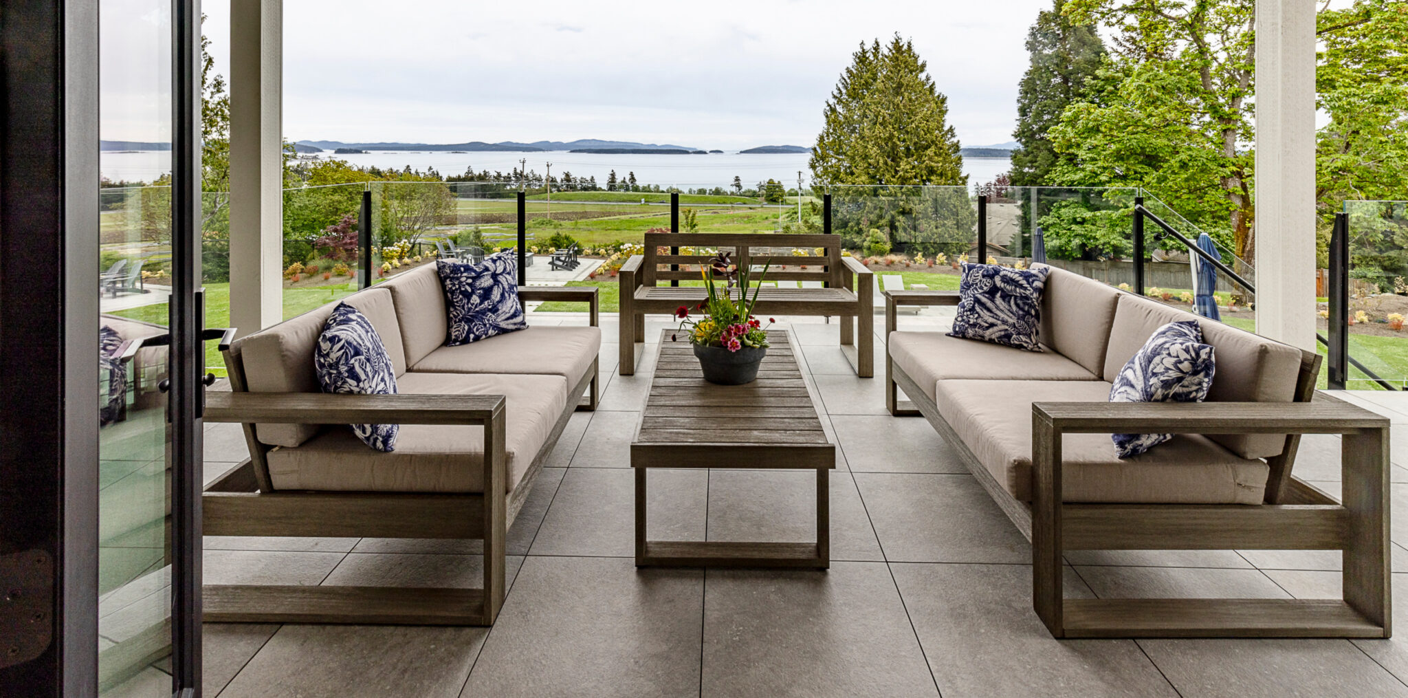 Seaside Homes - An Extraordinary Country Retreat - Seaside Magazine